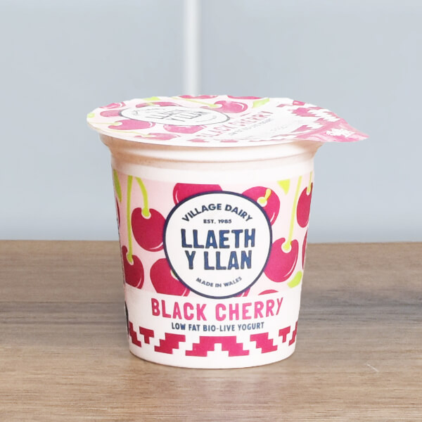Black Cherry Yogurt 125g - W Coleman & Son